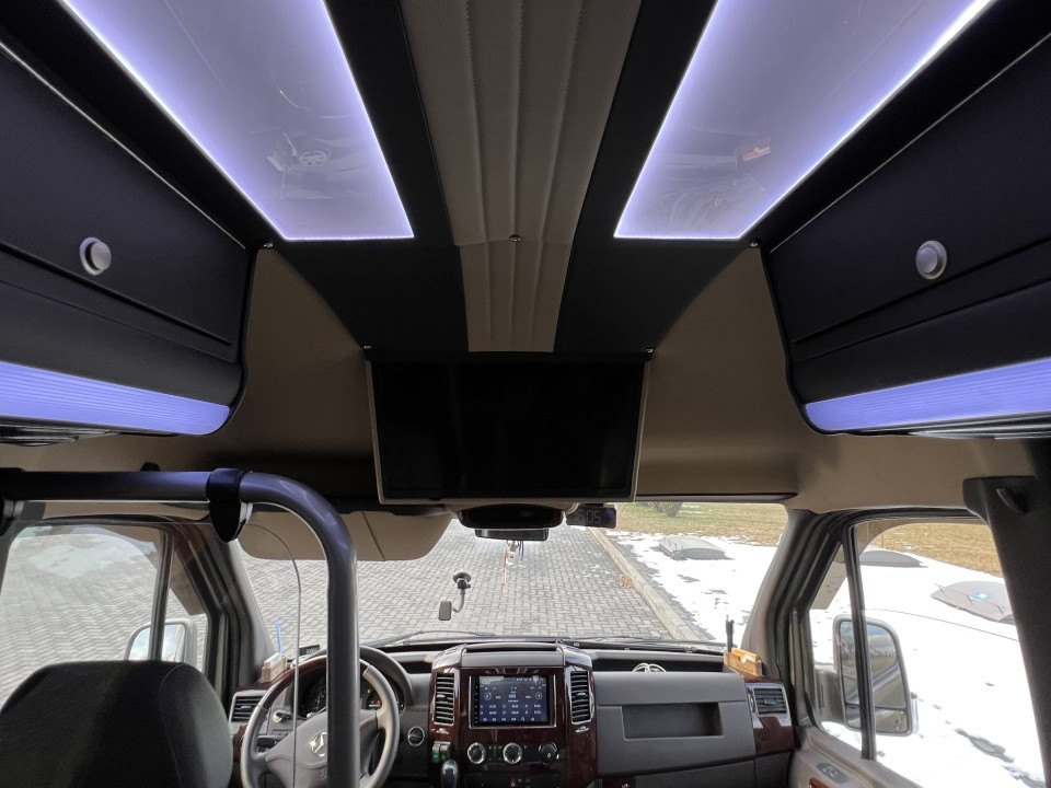 MaxBus - міжнародні пасажирські перевезення - MaxBus